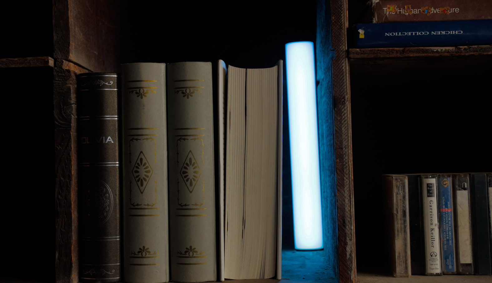 Aputure MT Pro full-colour mini LED tube light